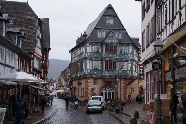 Why the suburbs in Germany are becoming more expensive and expanding